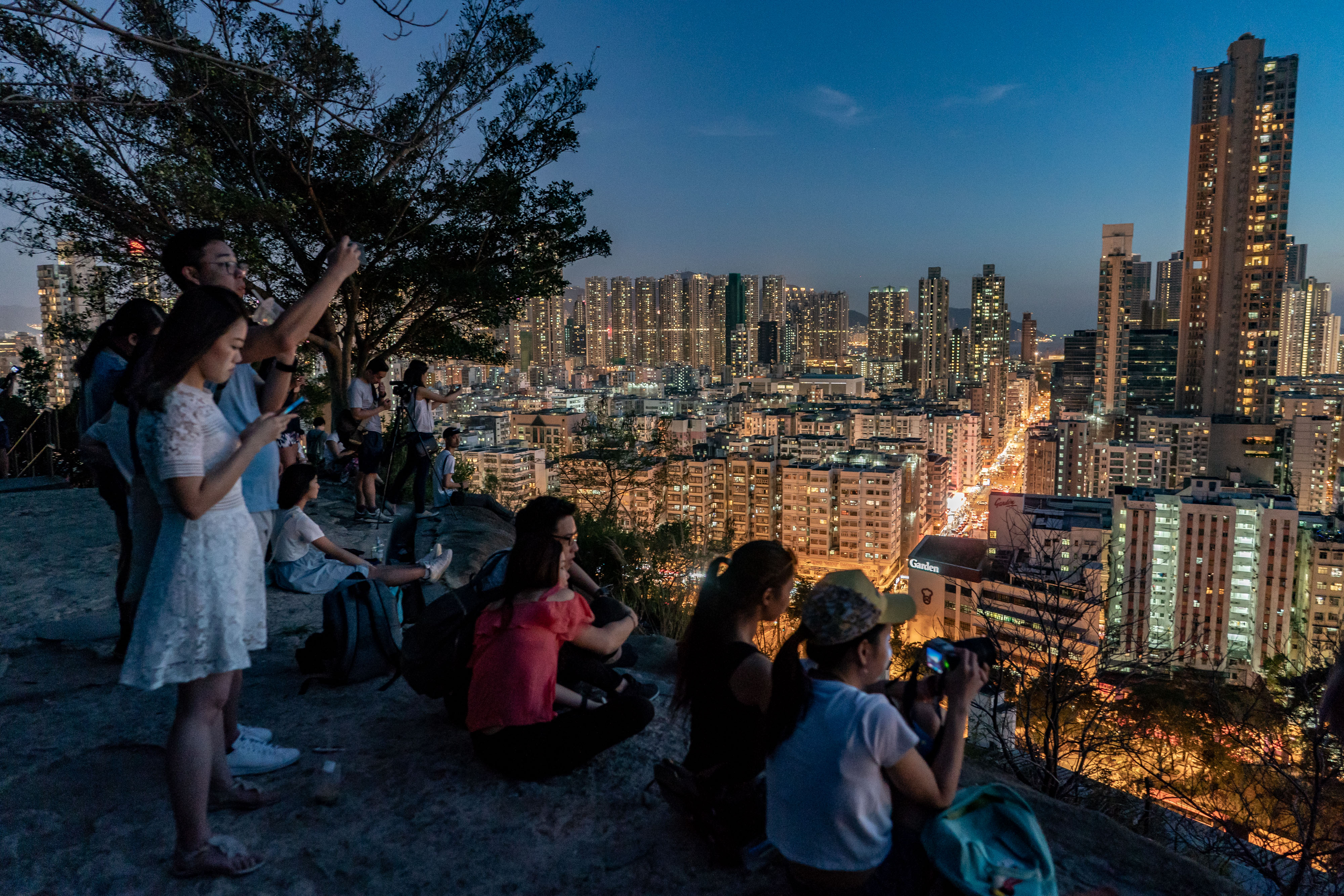 The Perfect Day in Hong Kong – Explore Parts Unknown